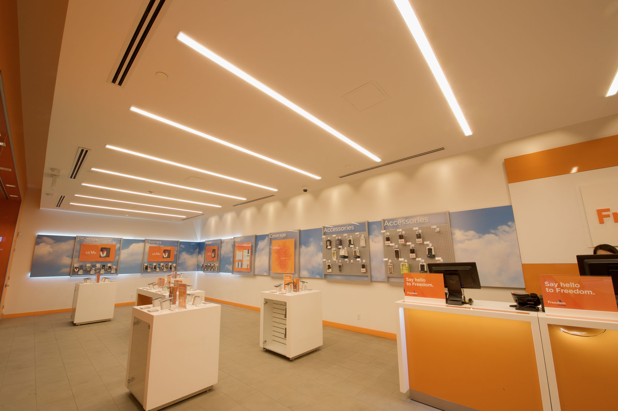 Freedom Mobile - Luminii