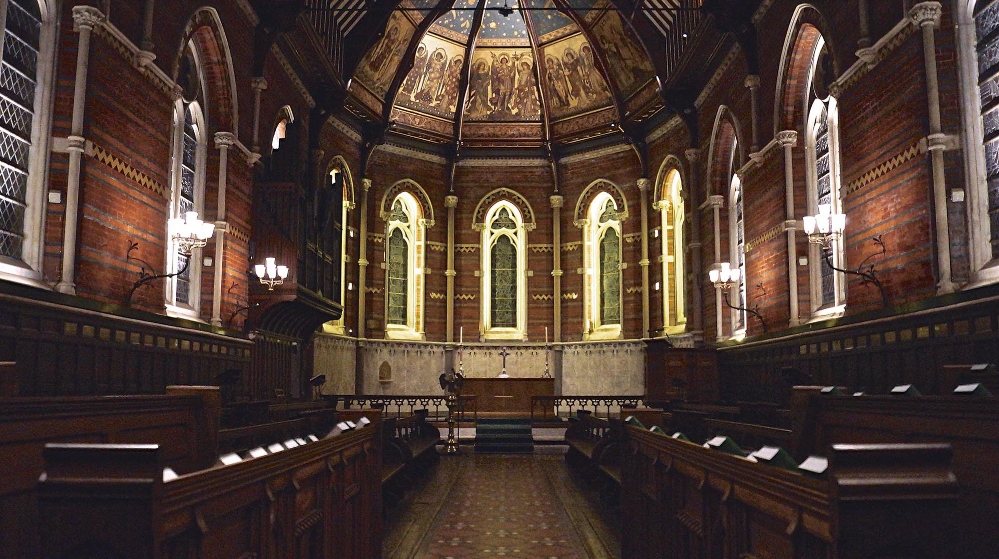 Highgate School Chapel - Luminii