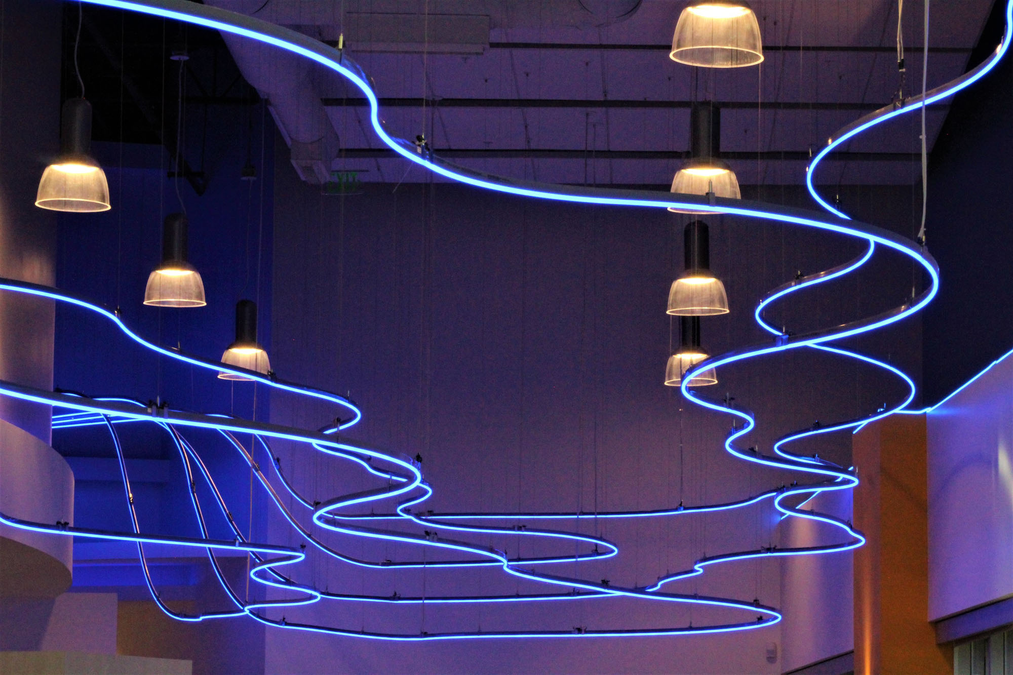 Waves at Knox Company HQ - Luminii