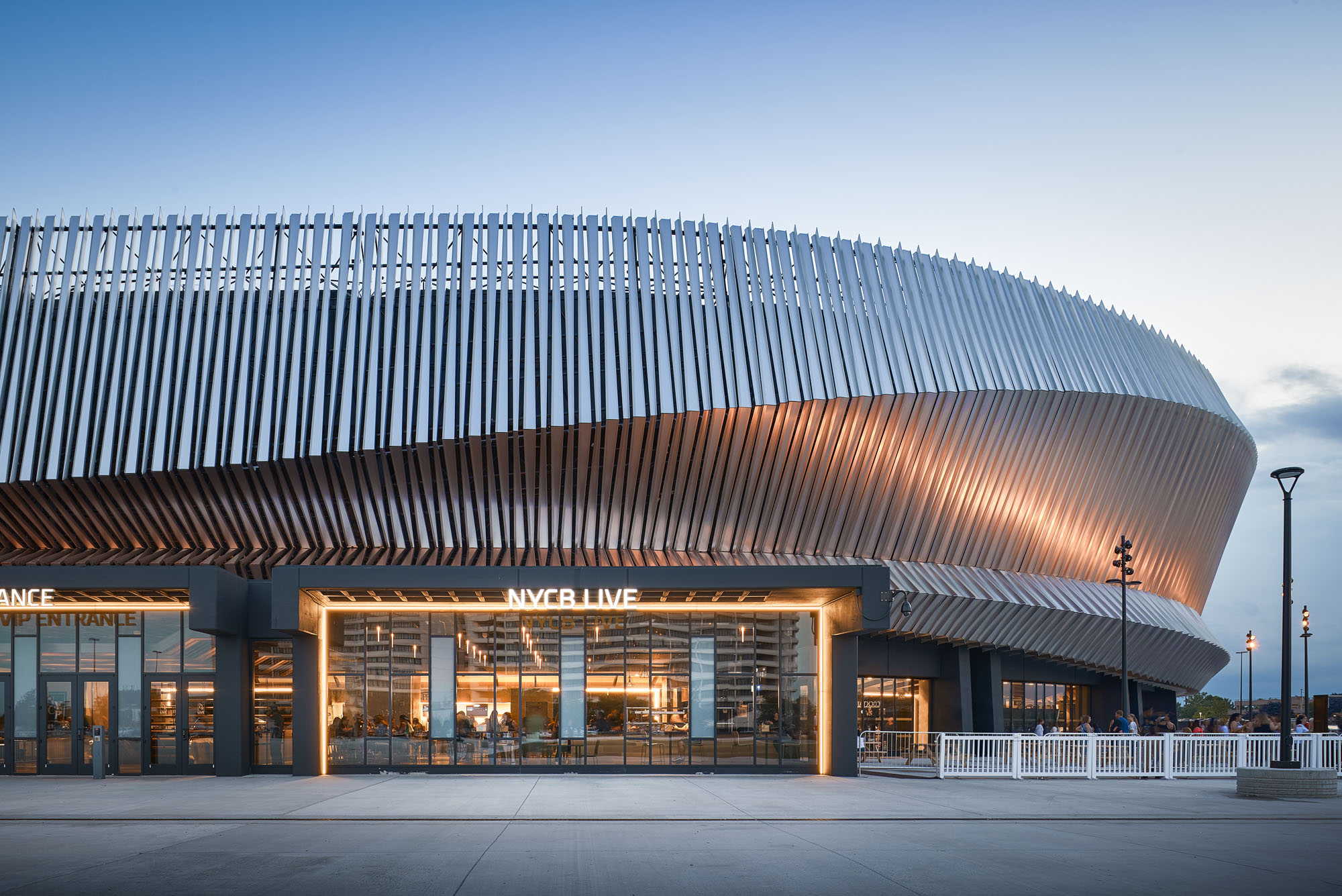 Nassau Coliseum - Luminii
