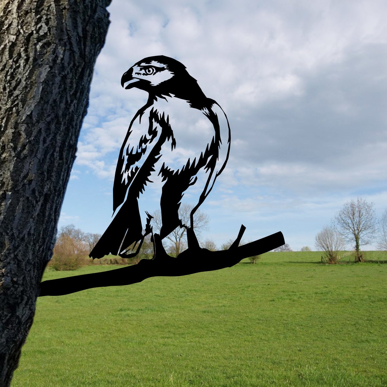 Hawk Bird Metal Tree Stake, Man Cave, Garden Decor | Nalaprint