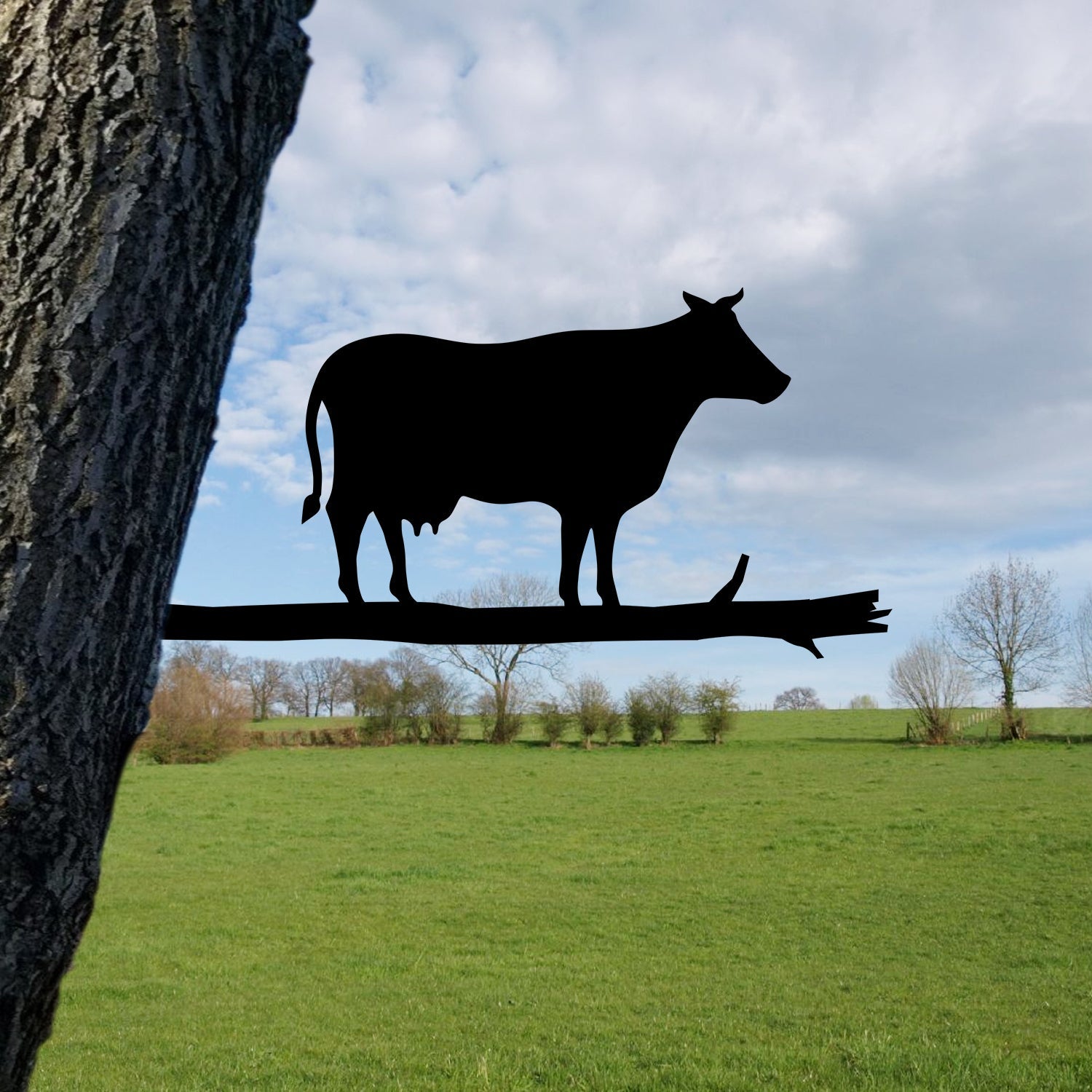 Cow Cattle Metal Tree Stake, Housewarming Farmhouse Art | Nalaprint