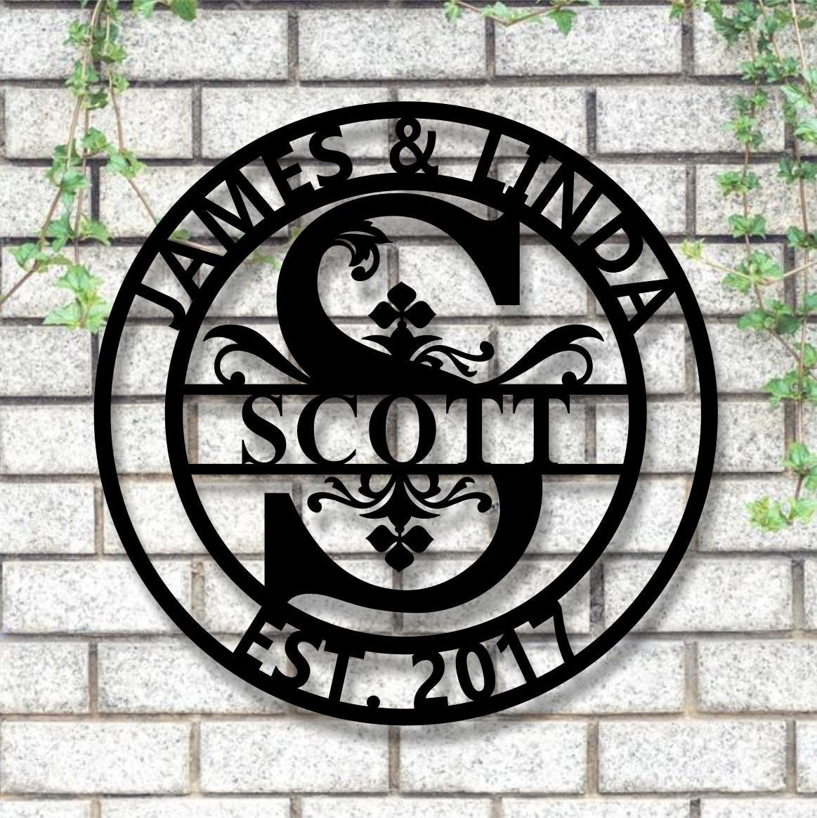 Custom Family Name Sign, Metal Door Hanger, Metal Wall Art, Family Name ...