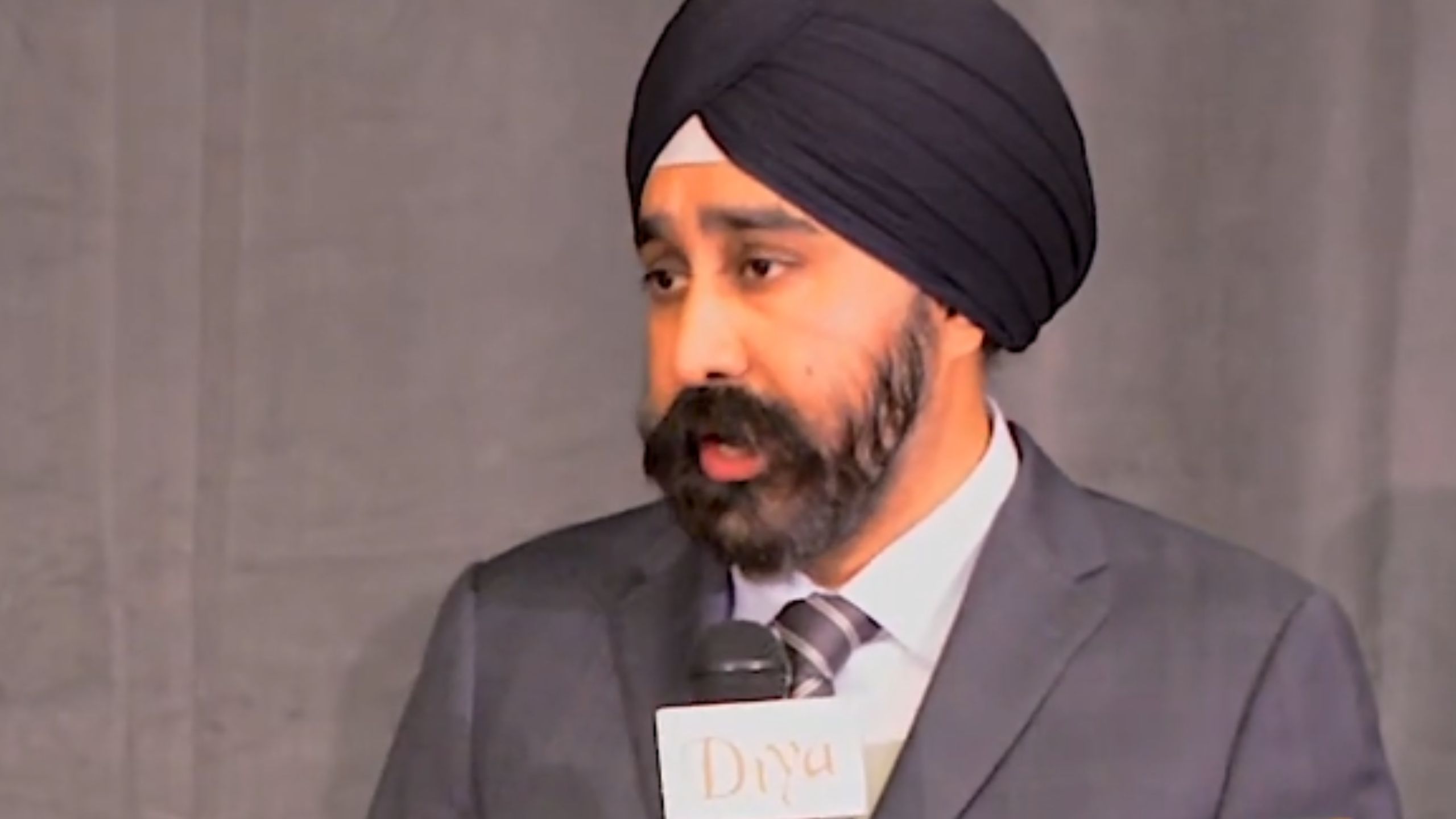 Pam Bondi pressures Hoboken, Ravi Bhalla pushes back | Diya TV